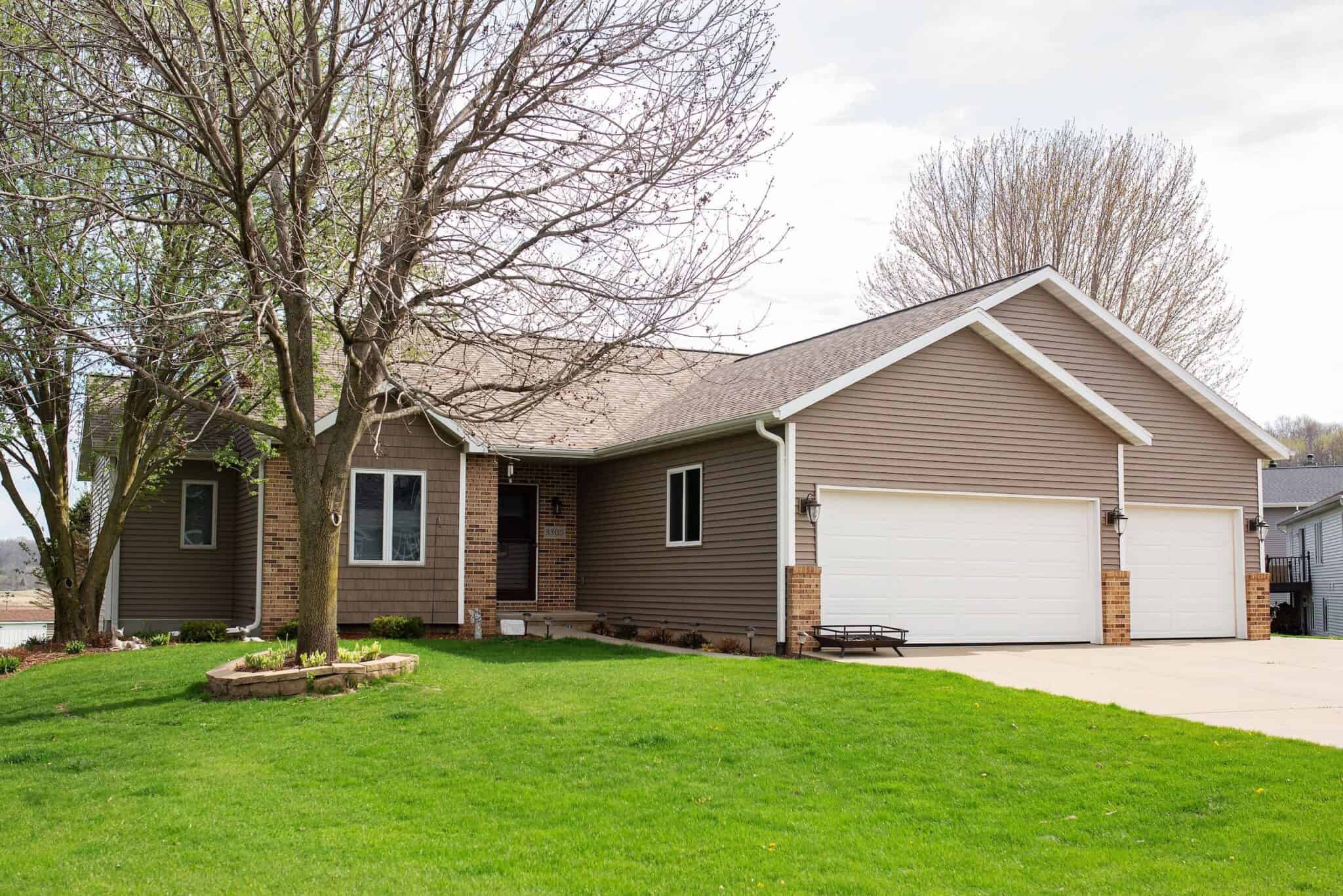 Siding Contractor Madison WI | Vinyl Siding | Legacy Exteriors